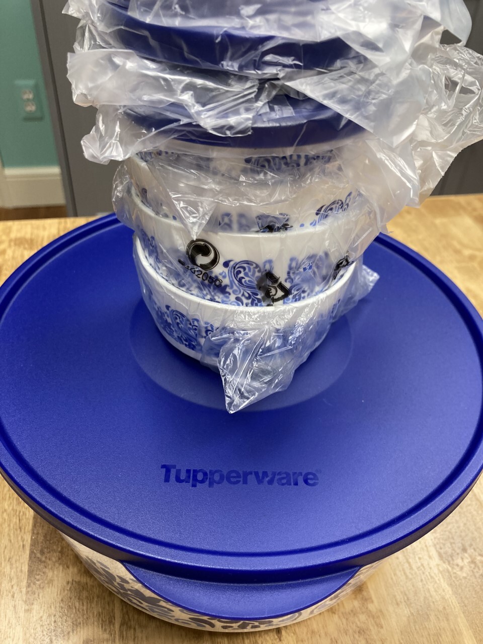 Tupperware Blue Click & Lock Together Serving Bowls-NEW-SHIPPING ...