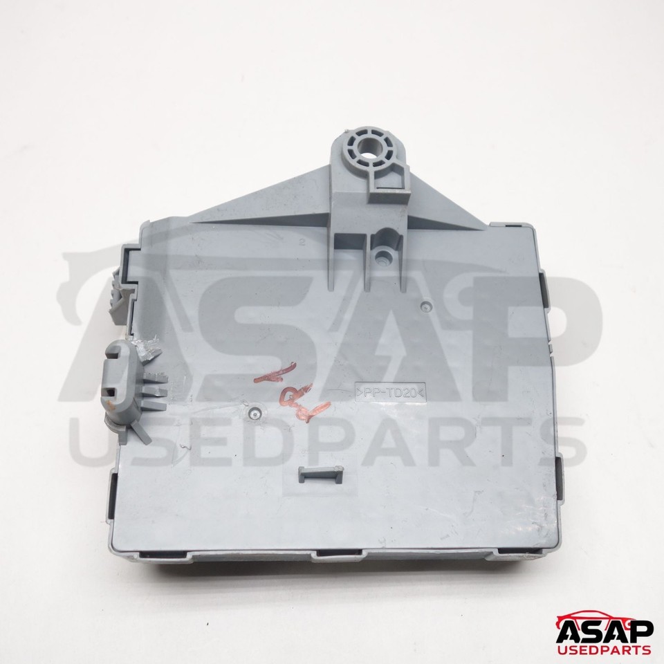 BCM BODY CONTROL MODULE MAZDA 6 2009-2010 GS3L 67 560D | eBay