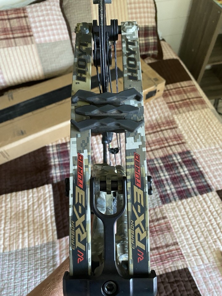 Hoyt Carbon RX3 (Ready to shoot & Mint Condition) | eBay