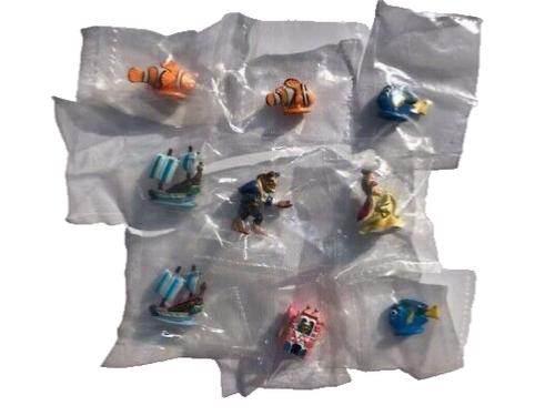 🎅🏼🎁Disney Vintage Figures - Bell - Beast - Peter Pan - Small World ...