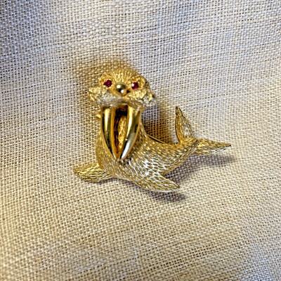 Whimsical Walrus/Sea Lion Pin in Textured Golden Tone Metal Red Jeweled ...
