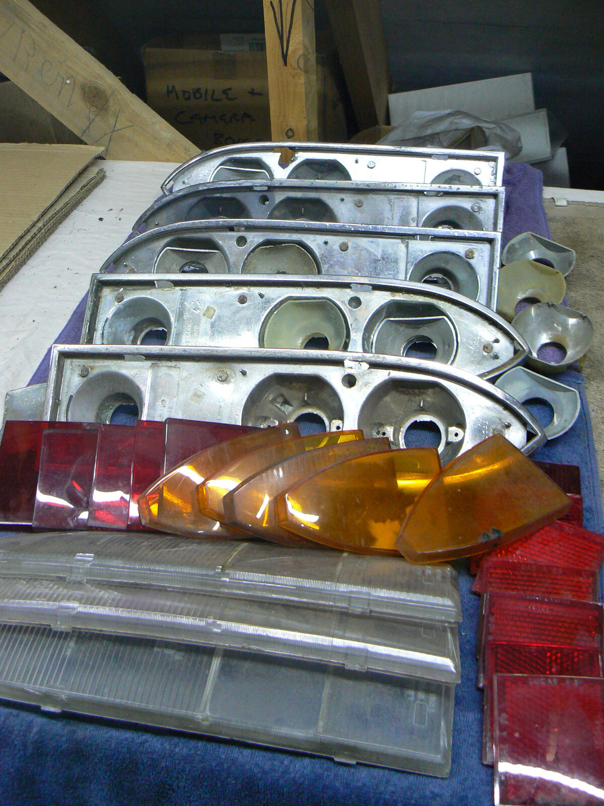 TRIUMPH STAG REAR LIGHTS JOB LOT FOR PARTS SOME DAMAGED. WITH LENSES ...