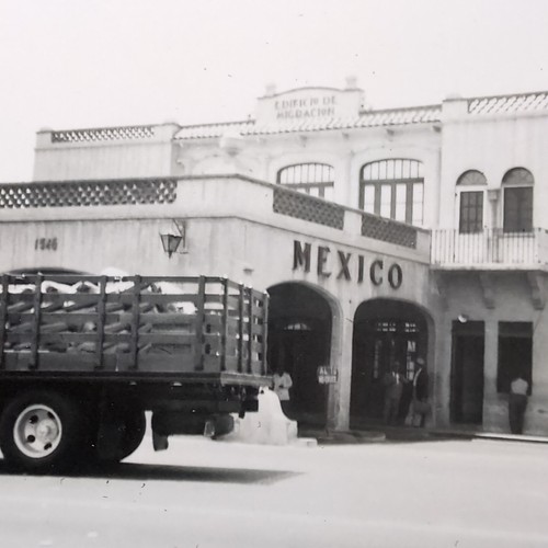 Vintage Tijuana Border Crossing 1950s Photo Mexico Edificio de ...