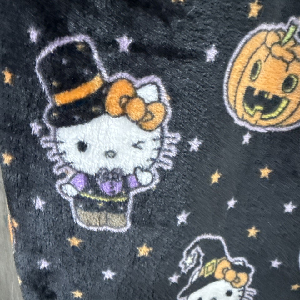 New Hello Kitty Halloween Cutie Costume 50" x 70" Black Plush Throw ...