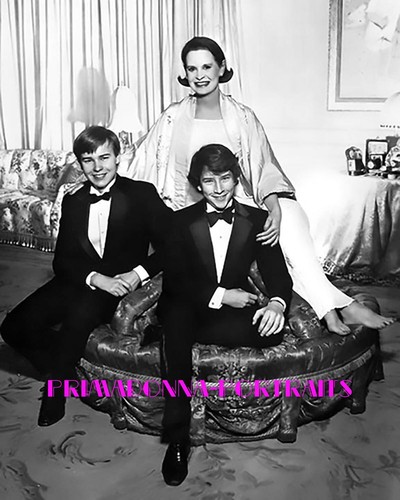 GLORIA VANDERBILT, ANDERSON & CARTER COOPER 8X10 Lab Photo 1980s Tuxedo ...