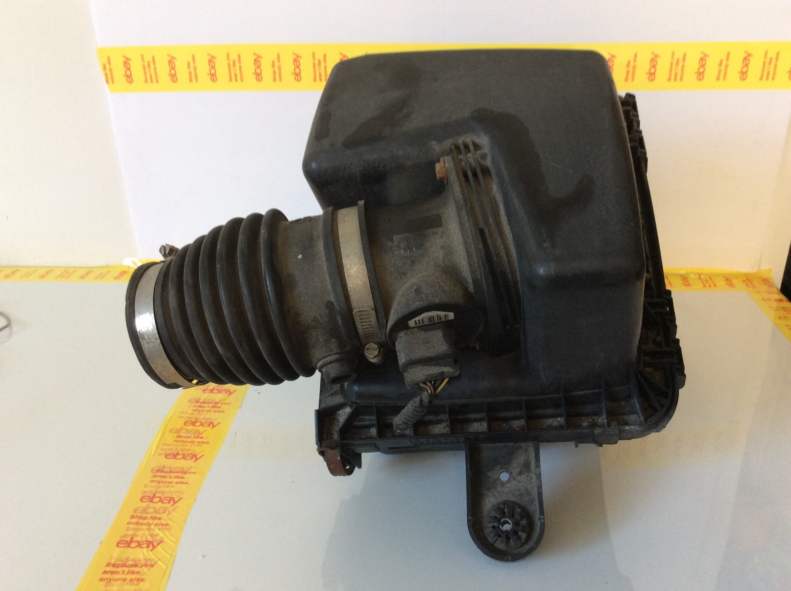 05 06 07 Chevrolet Equinox Air Cleaner & MAF 06 07 08 09 Pontiac ...