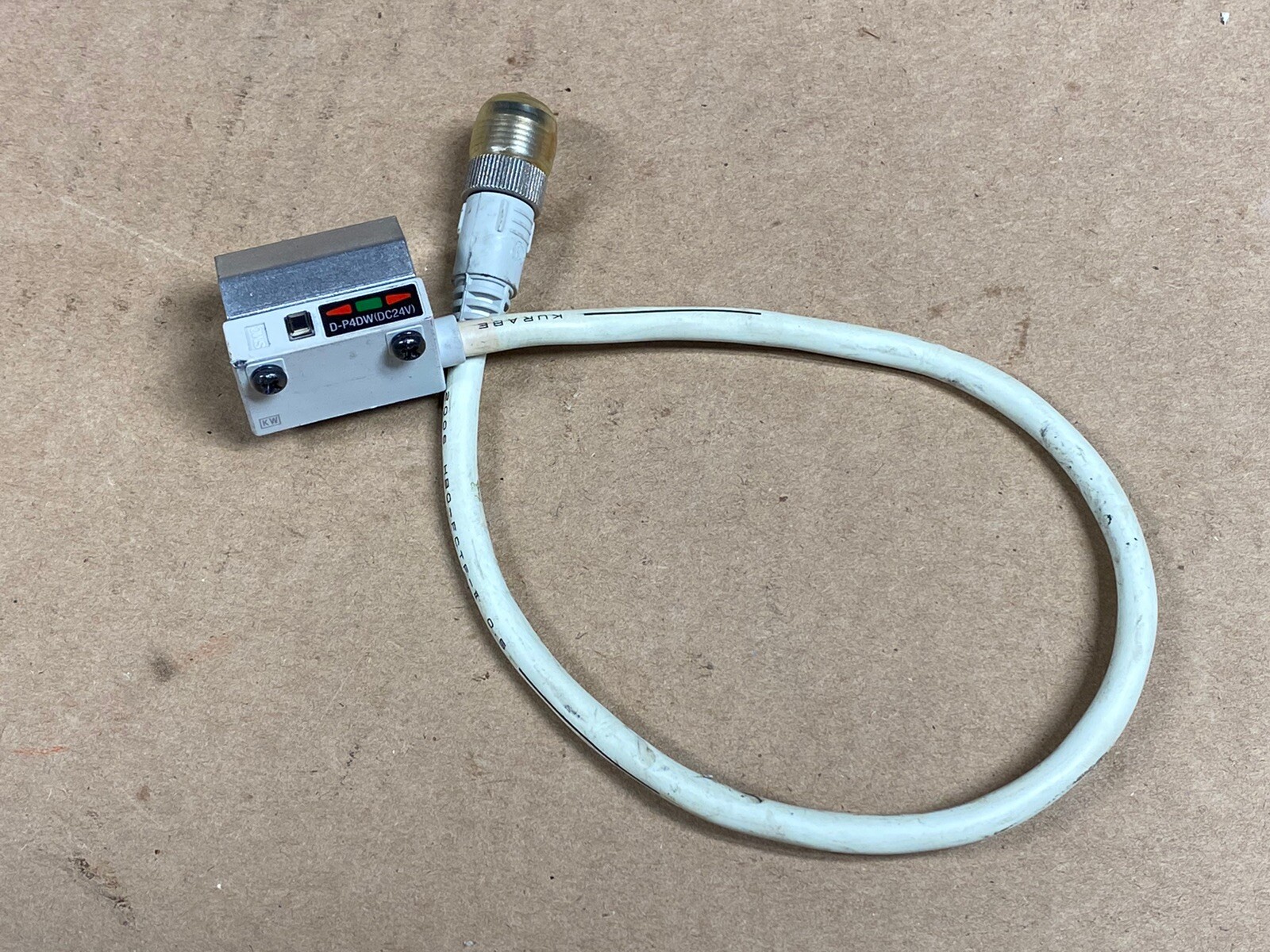 NEW SMC Reed Auto Switch Sensor With Bracket D-P4DW D-P4DW(DC24V) FAST ...