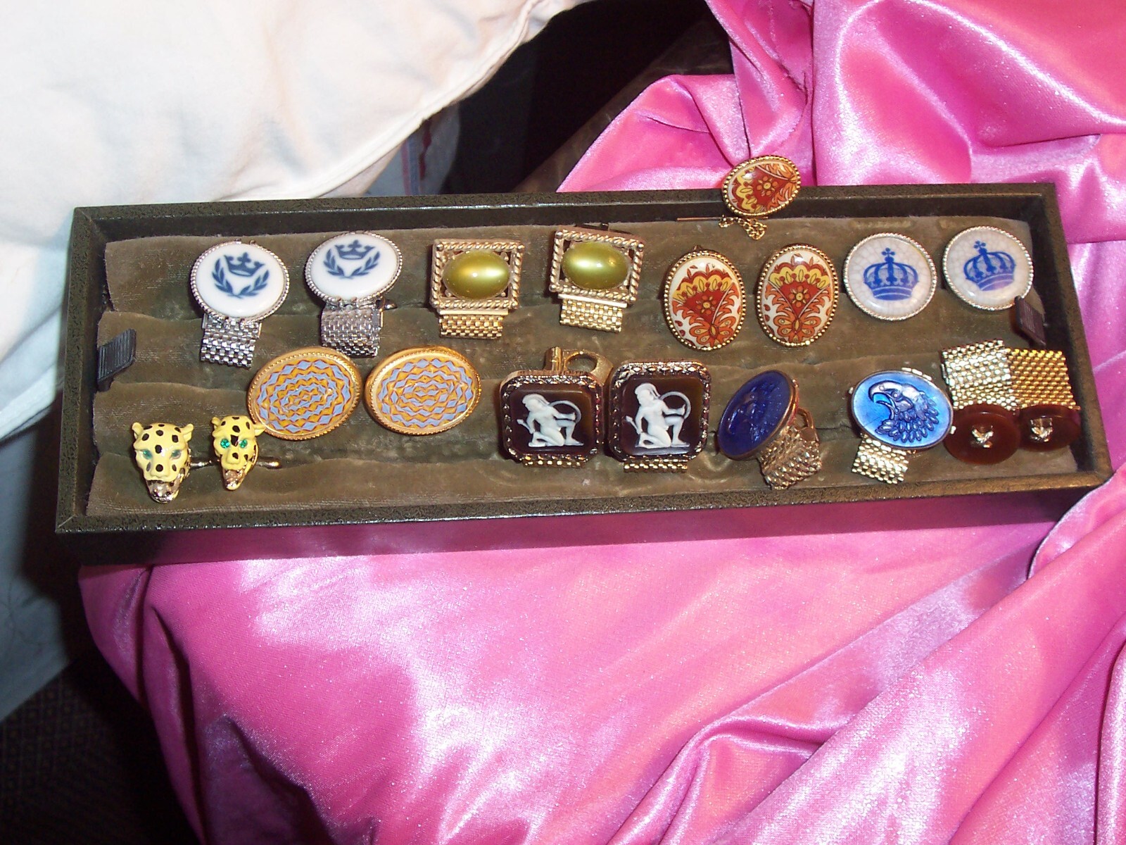 Lot 9 Pairs Vintage Cuff Links Gold Silver Tone 2ROYAL COPENHAGEN | eBay