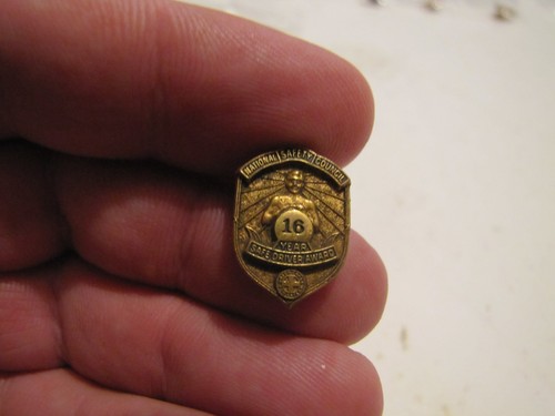 NATIONAL SAFETY COUNCIL 16 YEAR SAFE DRIVER PIN | eBay