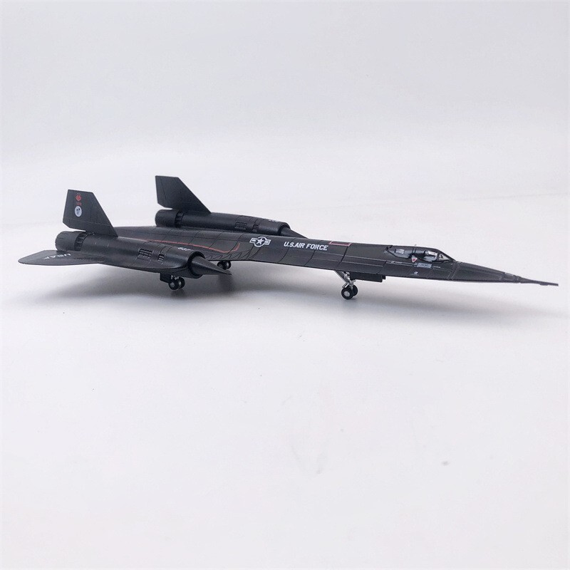 AMER.COM USAF SR-71 Blackbird 1971 Interceptor Aircraft 1/144 Diecast ...