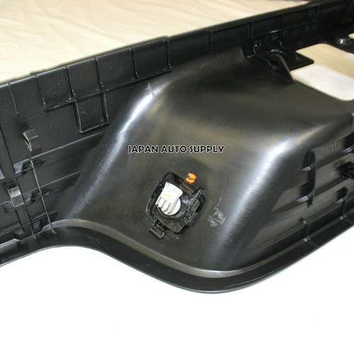GENUINE TOYOTA 2007-2013 Tundra REAR BUMPER STEP PAD COVER w/ LIGHTS ...
