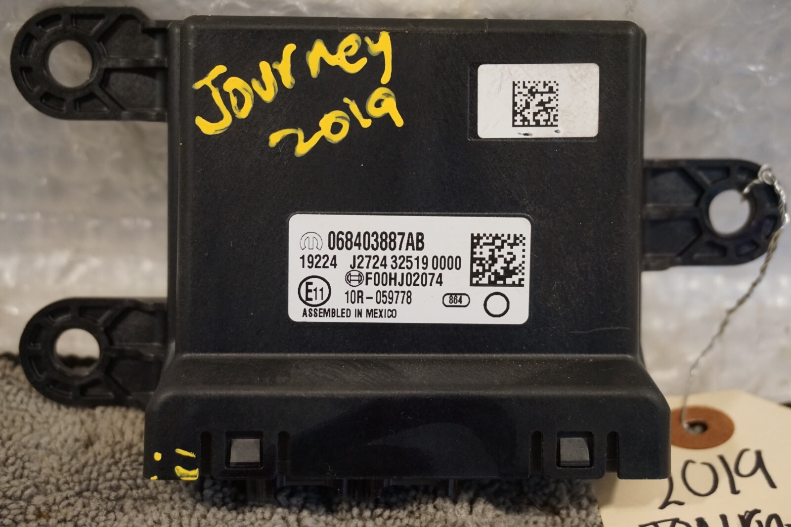 2011 - 2020 DODGE JOURNEY REAR PARK ASSIST CONTROL MODULE UNIT OEM ...