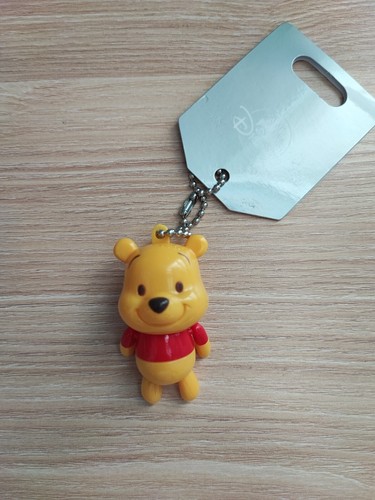 Disney Store Japan Winnie the Pooh 3D swing plastic keychain key chain ...
