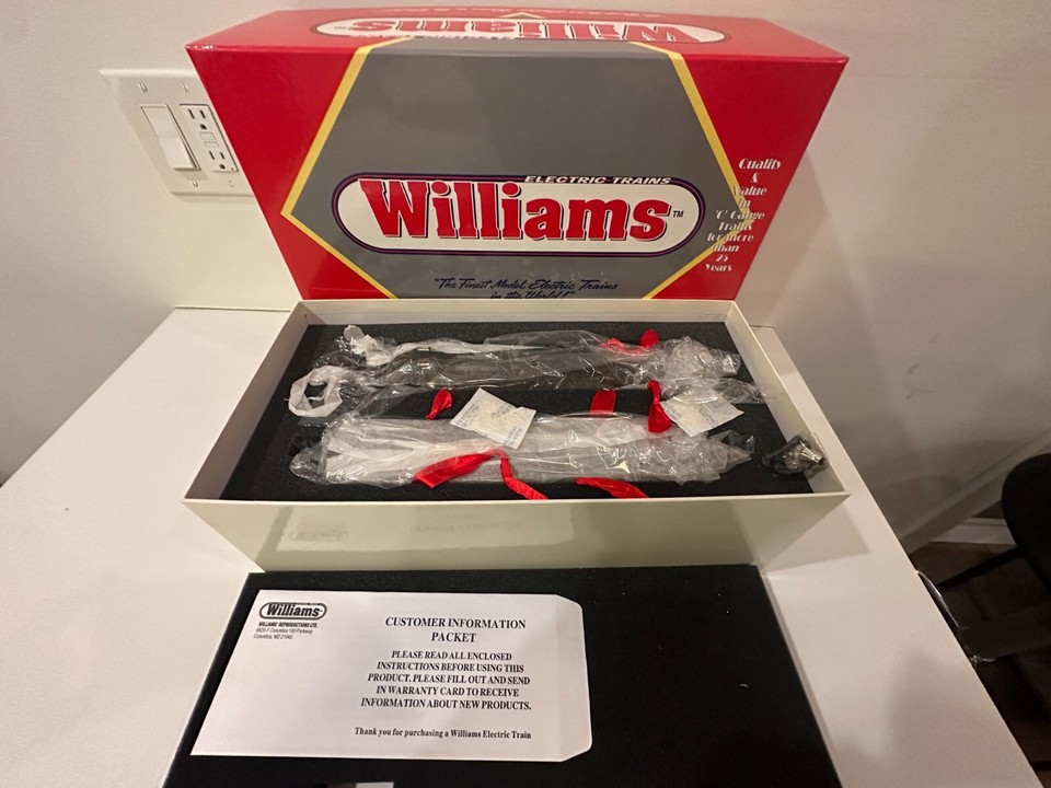 Williams 2363 Illinois Central AA Powered & Non-Powered O-Gauge Diesel ...
