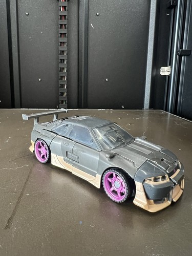 TRANSFORMERS STUDIO SERIES SS-104 DELUXE NIGHTBIRD TF7 NISSAN GT-R R33 ...