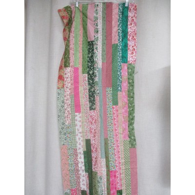 HANDMADE Pink Green Patchwork Floral Patterns Strip Quilt Quilt Runner ...