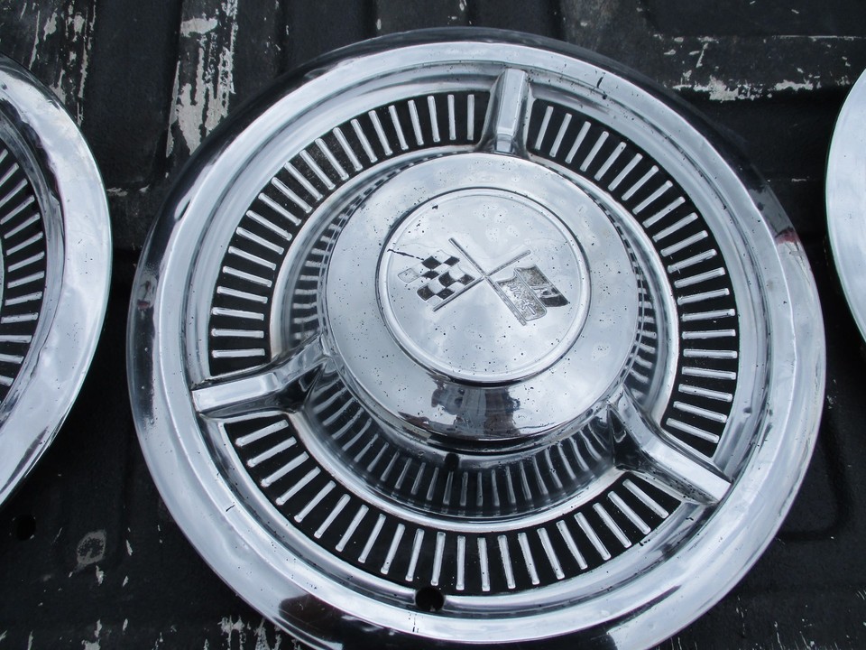 3 58 1958 CHEVROLET BELAIR IMPALA NOMAD BISCAYNE 14" HUBCAPS Oem GM ...