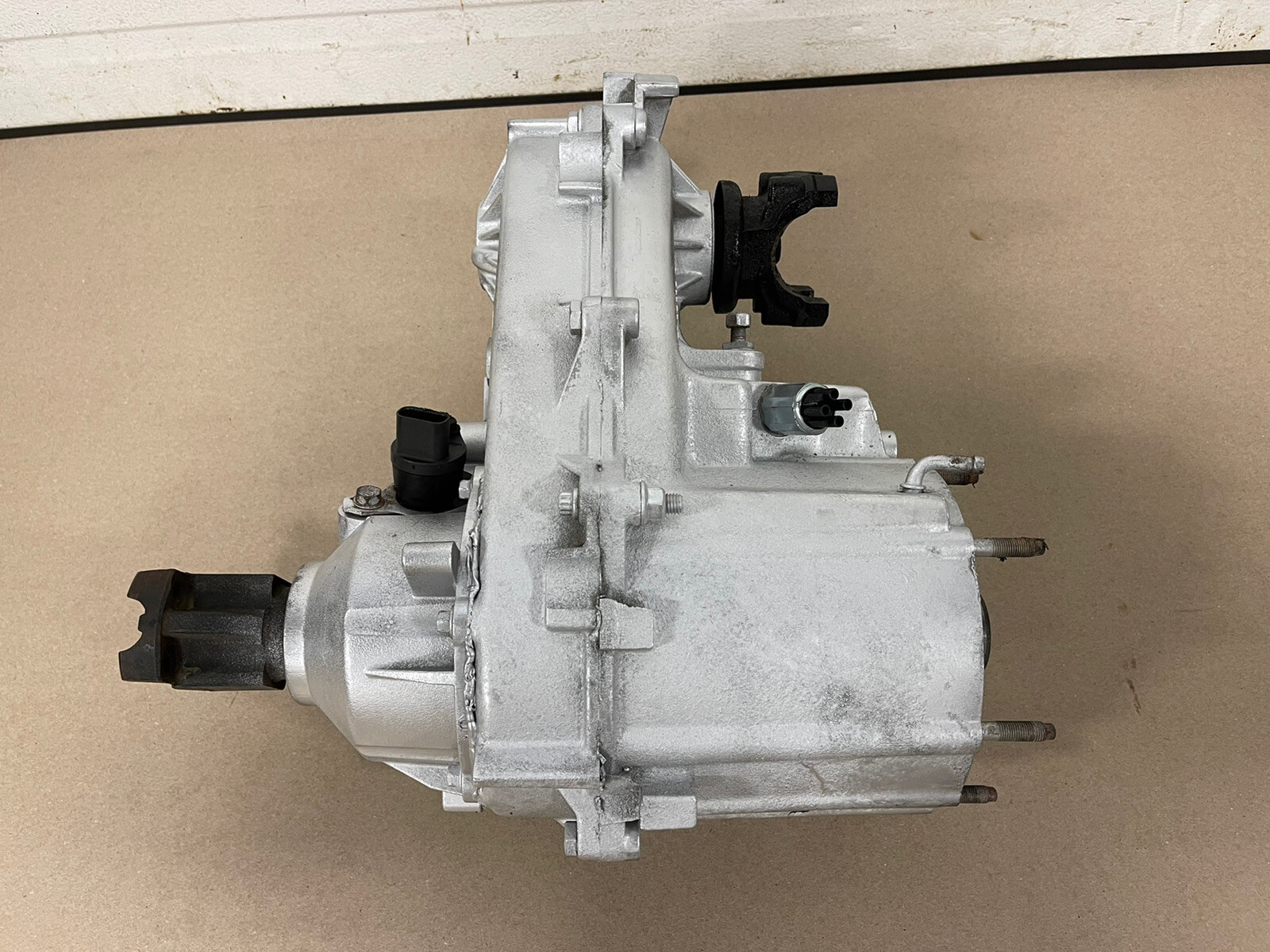 JEEP Wrangler YJ 1987-1995 NP231 Transfer Case 21 Spline SLIP YOKE AX-5 ...