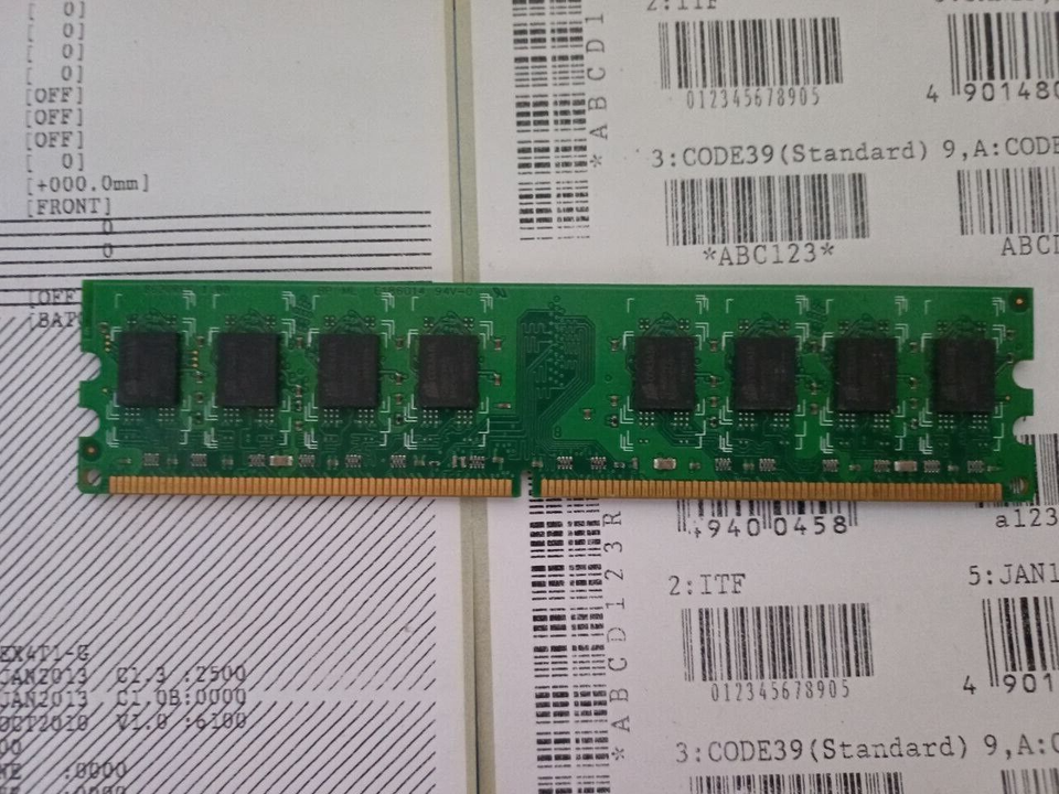 Corsair PC2-5300 (DDR2-667) 2 GB DIMM 667 MHz PC2-5300 DDR2 SDRAM ...