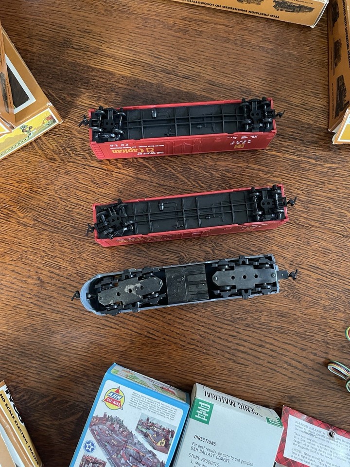 Misc Lot Of HO Scale Train Model Electronic Parts Wiring Levers Coal ...