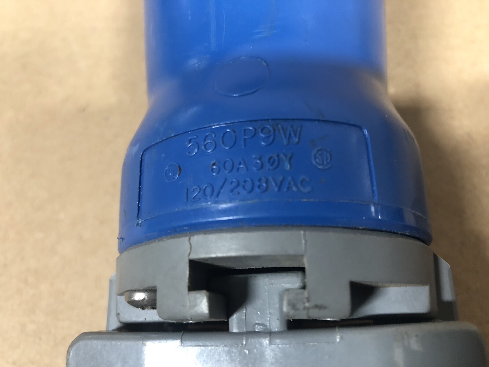 HUBBELL HBL560C9W & HBL560P9W 60-Amp GENERATOR PLUG&CONNECTOR 120/208V ...