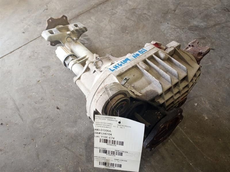 2002-2004 Chevy Avalanche 1500 Front Axle Differential Carrier Assembly ...