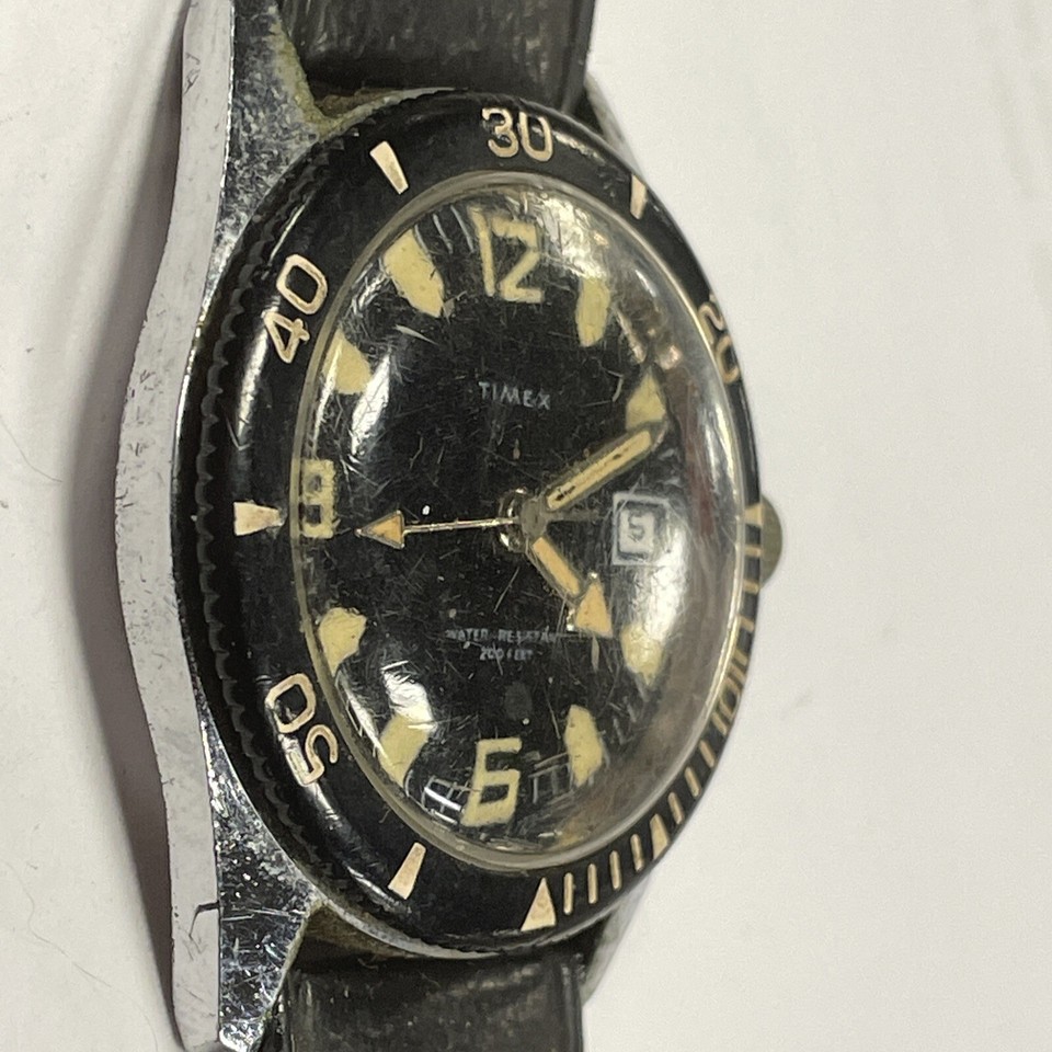 RARE! 1970 Timex 200 Feet Water Resistant Skin Diver Hand Wound ...