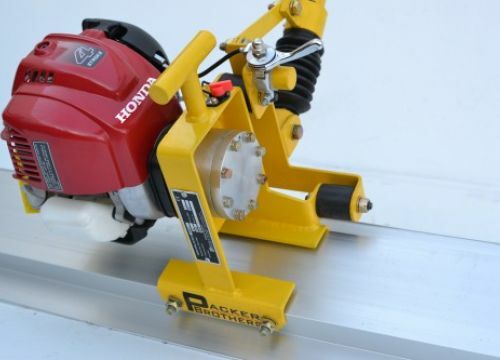 Packer Brothers power pole screed & vibrating bull float Honda ...