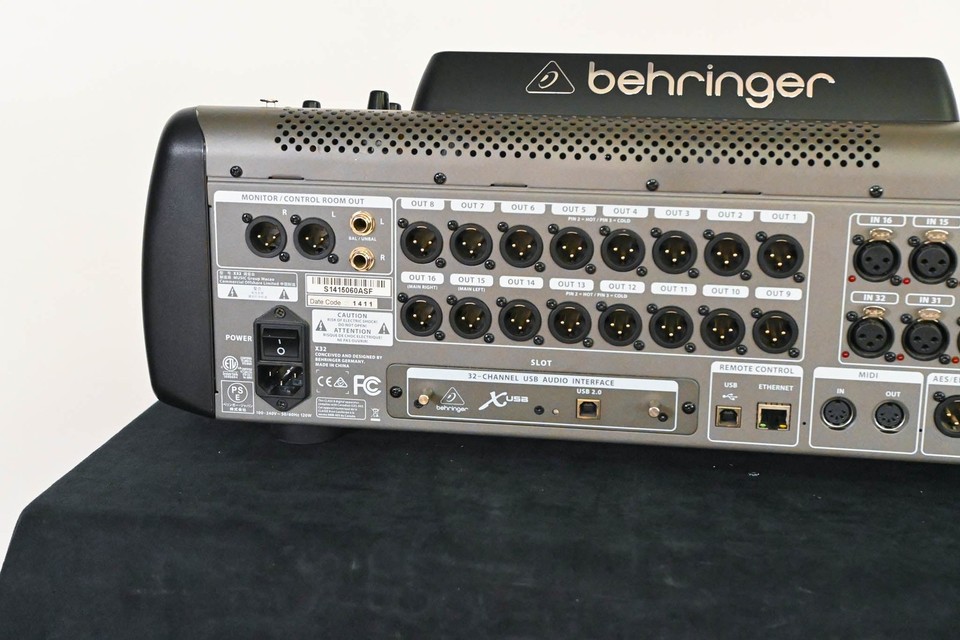 Behringer X32 40-Channel Digital Mixing Console CG01VZB | eBay