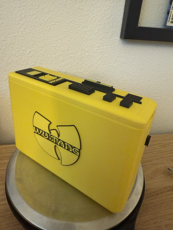 Planes Walkman MTG - Hatsune Miku Secret Lair Deck Box / EoE Commander | eBay