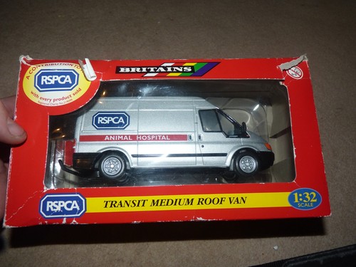 Britains Toys 40097 Ford Transit Medium Roof Van, RSPCA Animal Hospital ...