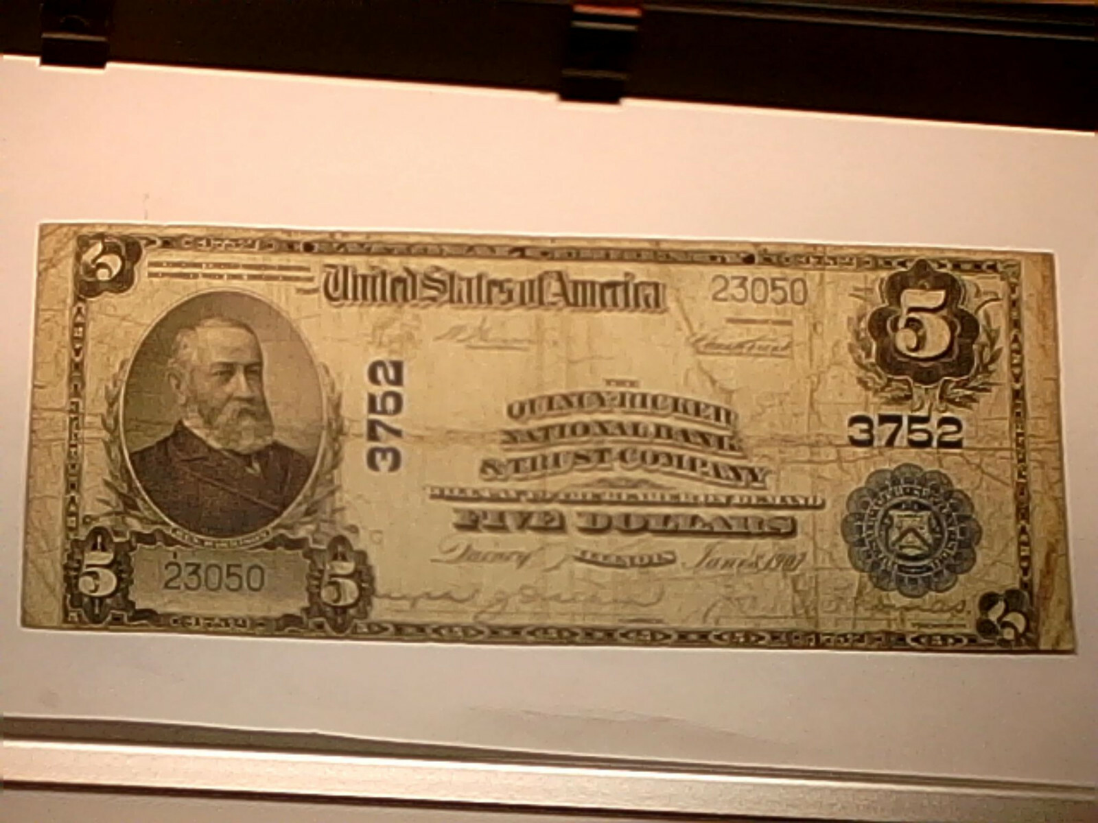 Quincy, IL - $5 1902 Plain Back Fr. 600 The Quincy-Ricker NB & TC Ch ...