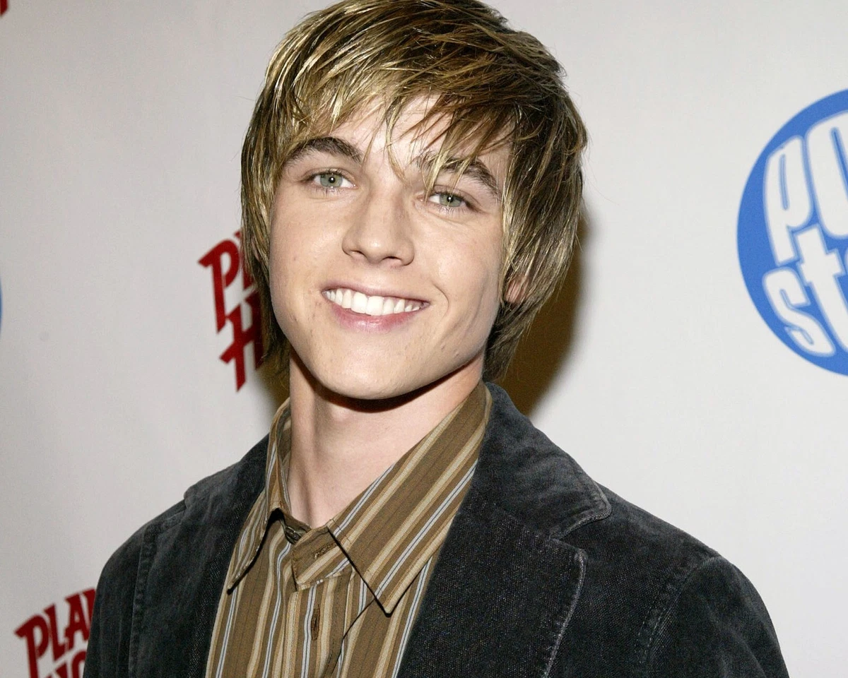 Jesse Mccartney Smiling
