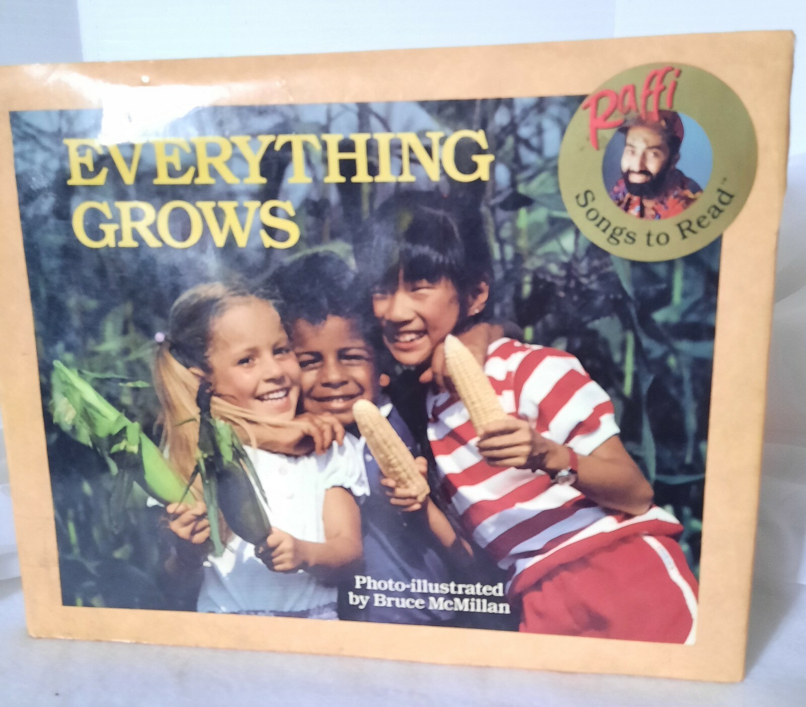 Autographed EVERYTHING GROWS (Raffi Songs to Read) - Paperback By Raffi ...