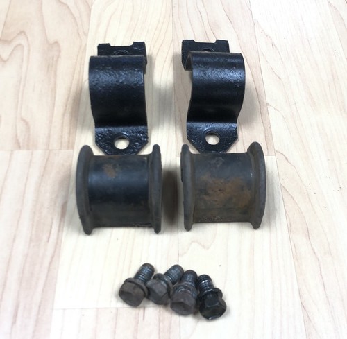 96-02 TOYOTA 4RUNNER LEFT AND RIGHT REAR SWAY BAR BRACKETS w/ BOLTS OEM ...