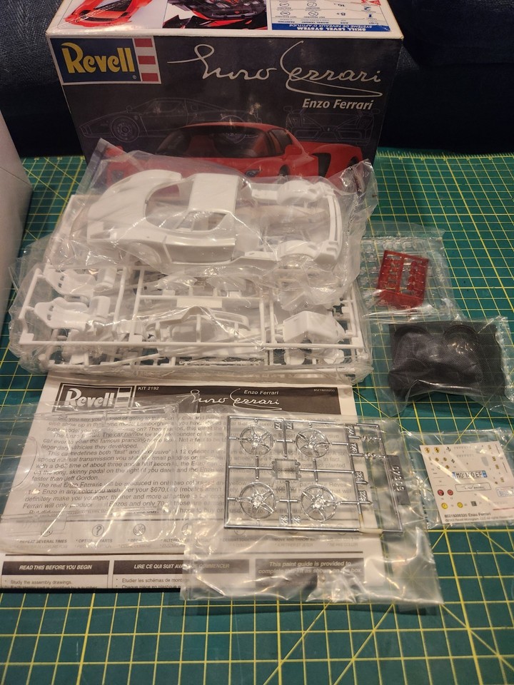 Vintage New Revell Enzo Ferrari 1/24 Scale Model Kit 2003 Plastic ...