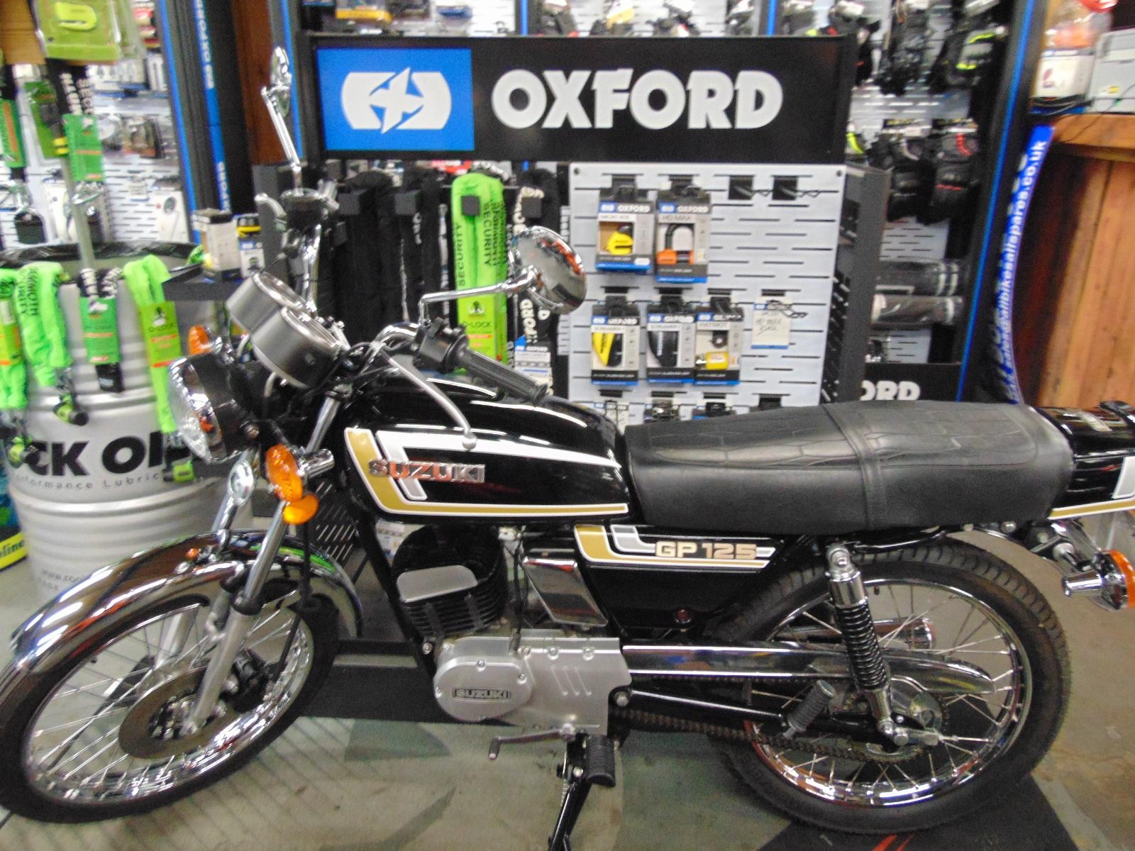 1986 Suzuki GP125 Classic Japanese 125 2 Stroke Learner Legal ...