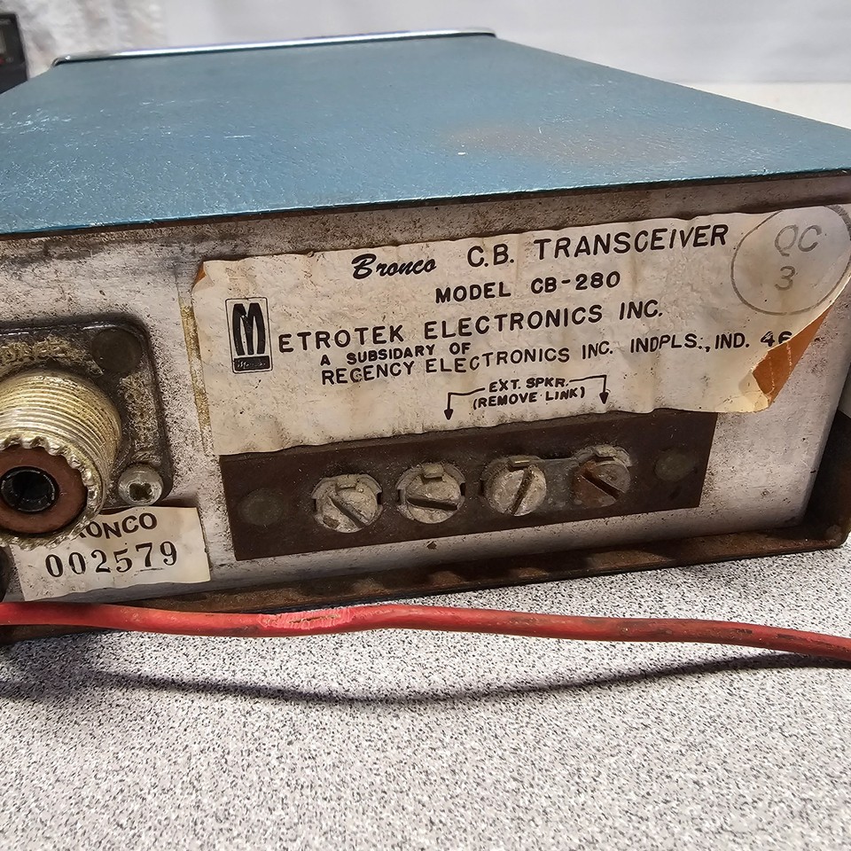 RARE Vintage Metrotek Electronics Bronco CB-280 CB w Mic Tested Works ...