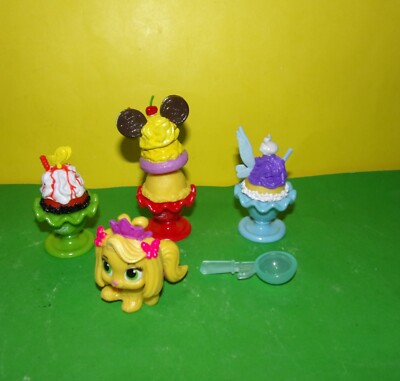 Disney D'Lectables Collection Mini-Figure - Mickey Mouse Tinkerbell and ...