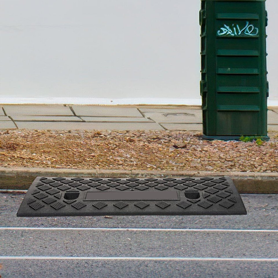 1/2PCS Curb Ramp Vehicle Slope Kerb Garage Ramps Car Wheelchair ...