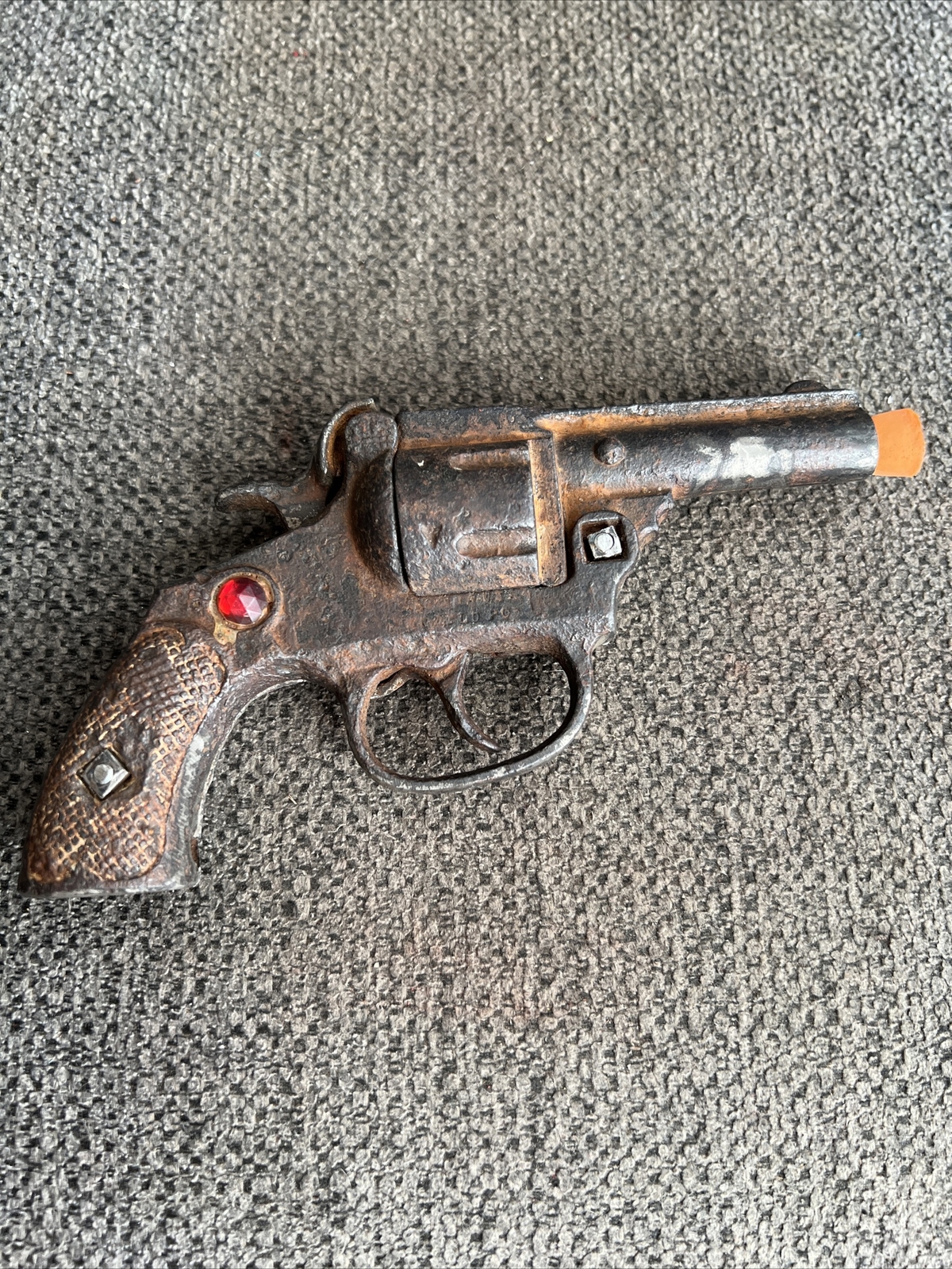 Vintage Dixie Cast Iron Cap Gun Toy Red Ruby Jewel 1/1 On eBay | eBay