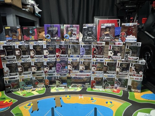 Lot of 32 Funko Pop Vinyl Figures + 7 Bonus Figures - Marvel, DC ...