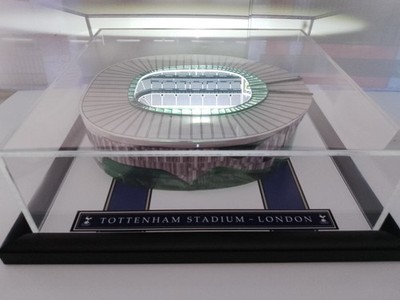 NEW TOTTENHAM STADIUM MODEL STADIUM WITH WORKING LIGHTS & PERSPEX COVER ...