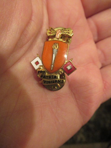 Vintage US Army Pro Patria Vigilans Signal Corps Divisional Insignia ...