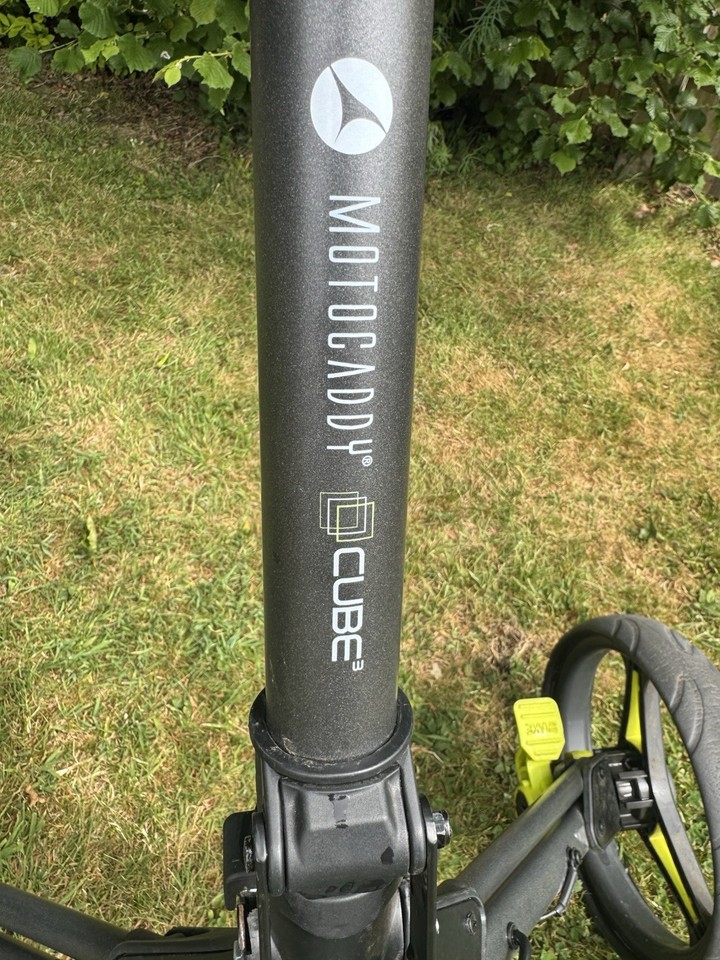 MOTOCADDY CUBE 3 WHEEL PUSH GOLF TROLLEY / Black & Lime / Plus Umbrella ...