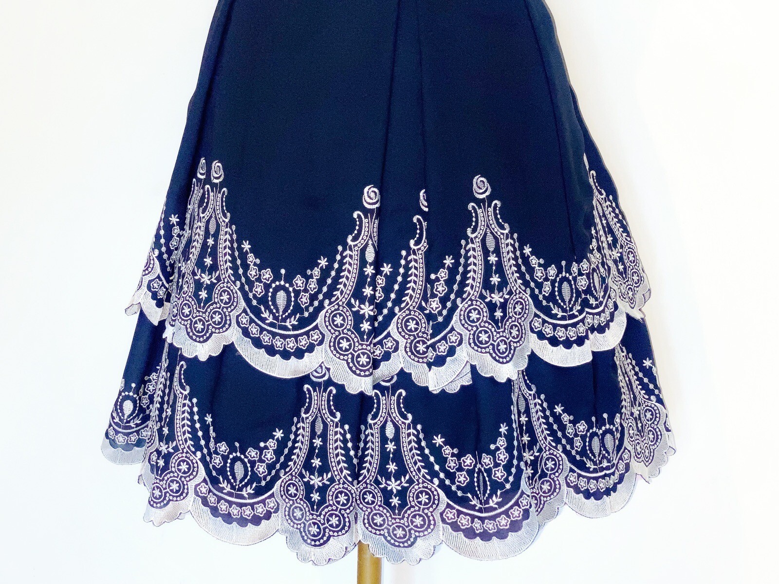 Review Basilica Dress Ladies Women s Size 8 Scallop Edge V Neck Fit review-basilica-dress-ladies-women-s-size-8-scallop-edge-v-neck-fit