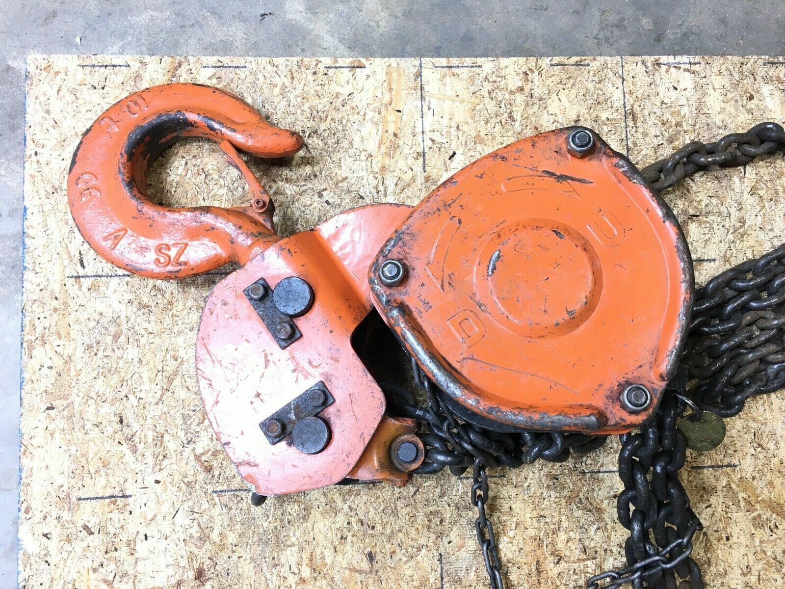 vanguard-vch-1000-manual-10-ton-hand-chain-hoist-35-chain-20000-lb