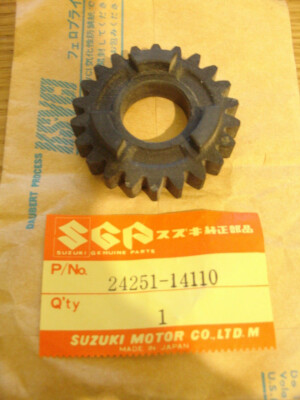 NOS SUZUKI 1975 - 1982 RM100 RM125 RM 100 125 5TH GEAR DRIVE MX # 24251 ...