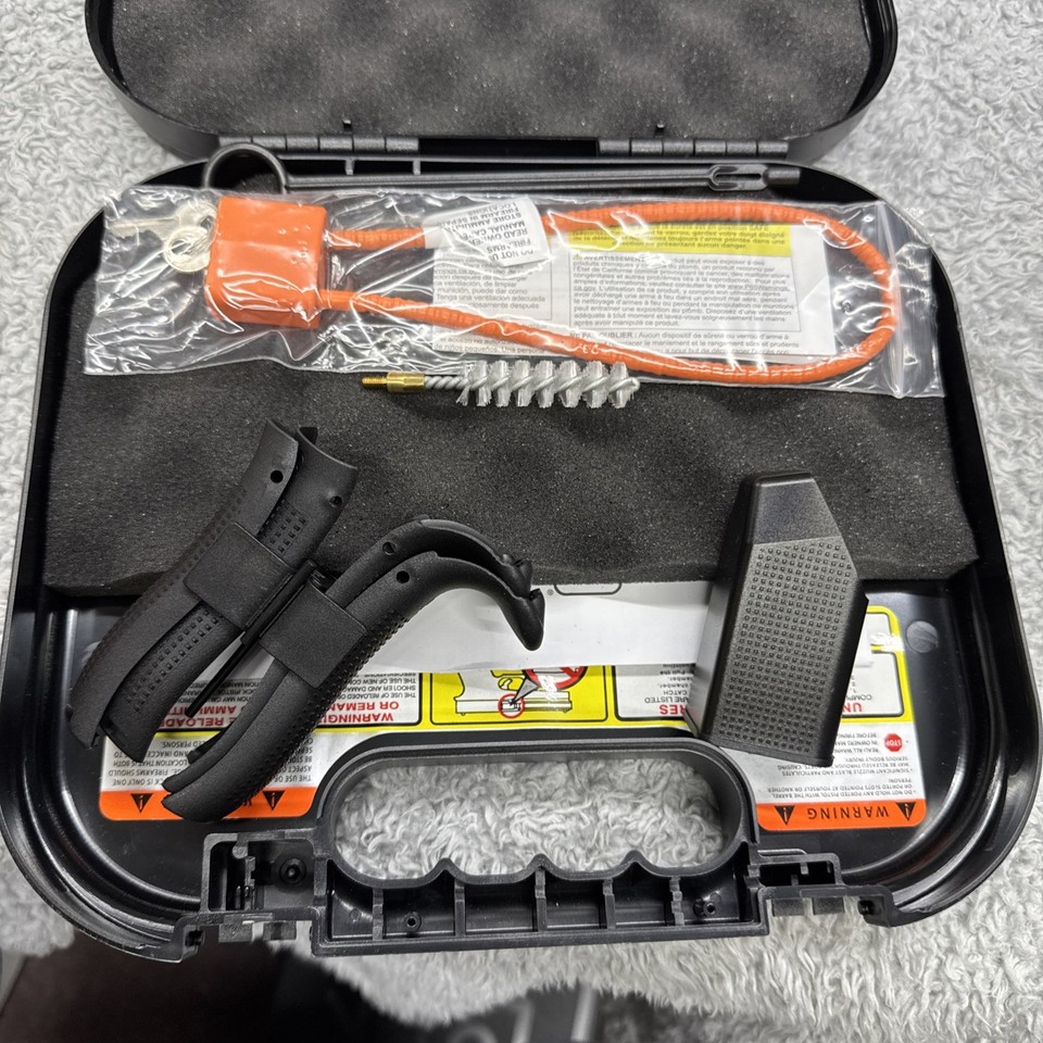 Glock Factory OEM Hard Pistol Case w/ Lock Brush Handles Reloader G17 ...