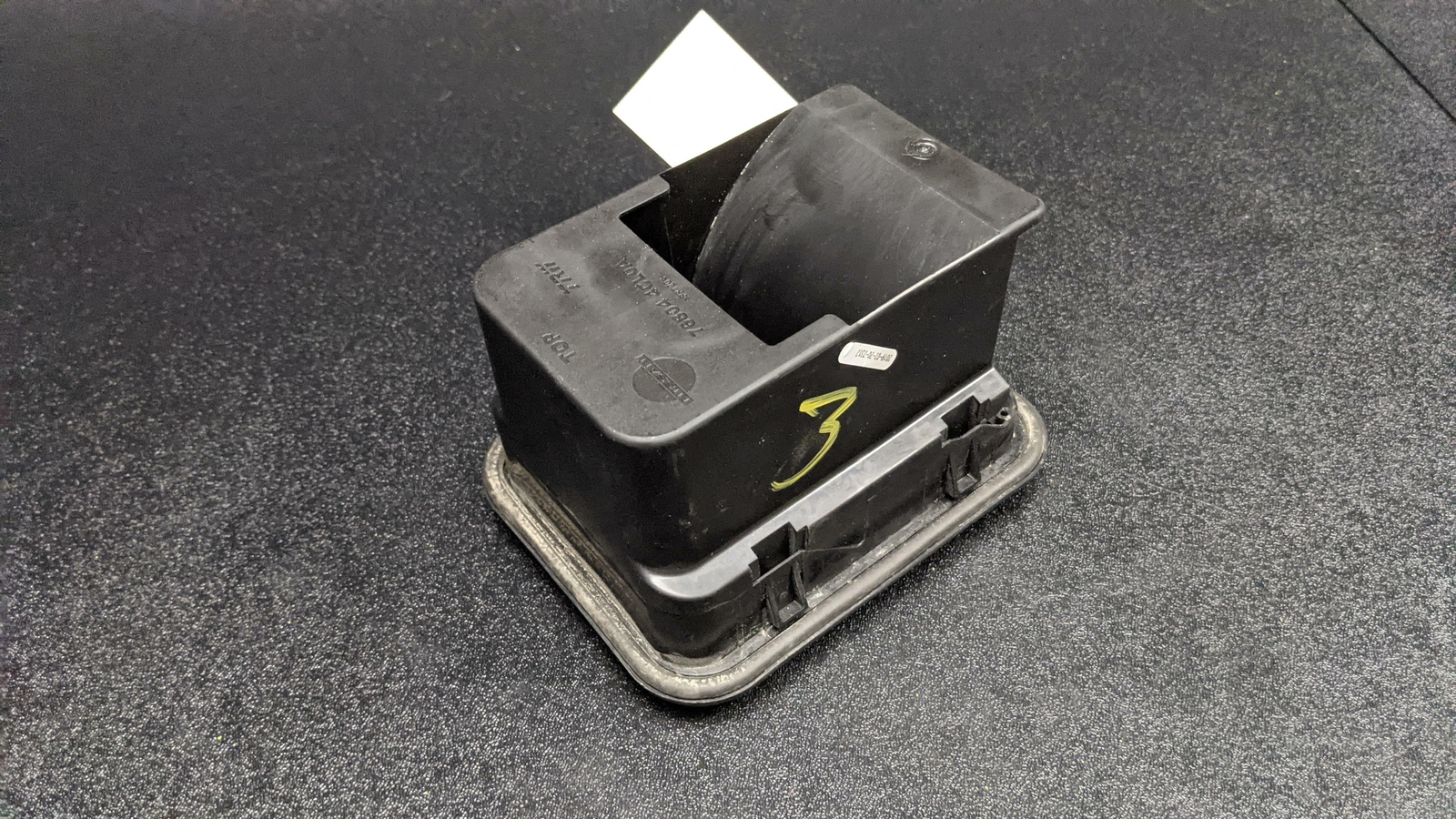 Rear Right Left Quarter Pressure Vent Duct 2019 Nissan Kicks 76804 ...